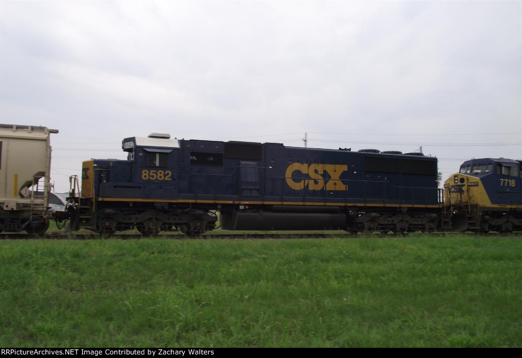 CSX 8582